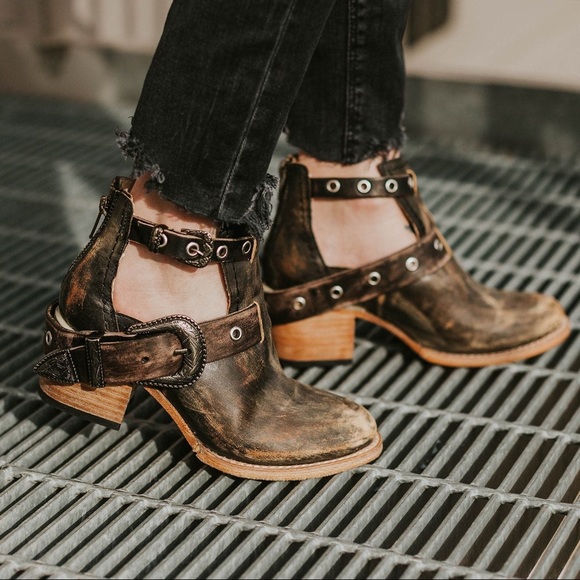 Freebird by Steven | Shoes | Freebird By Steven Carsen Grey Bootie | Poshmark